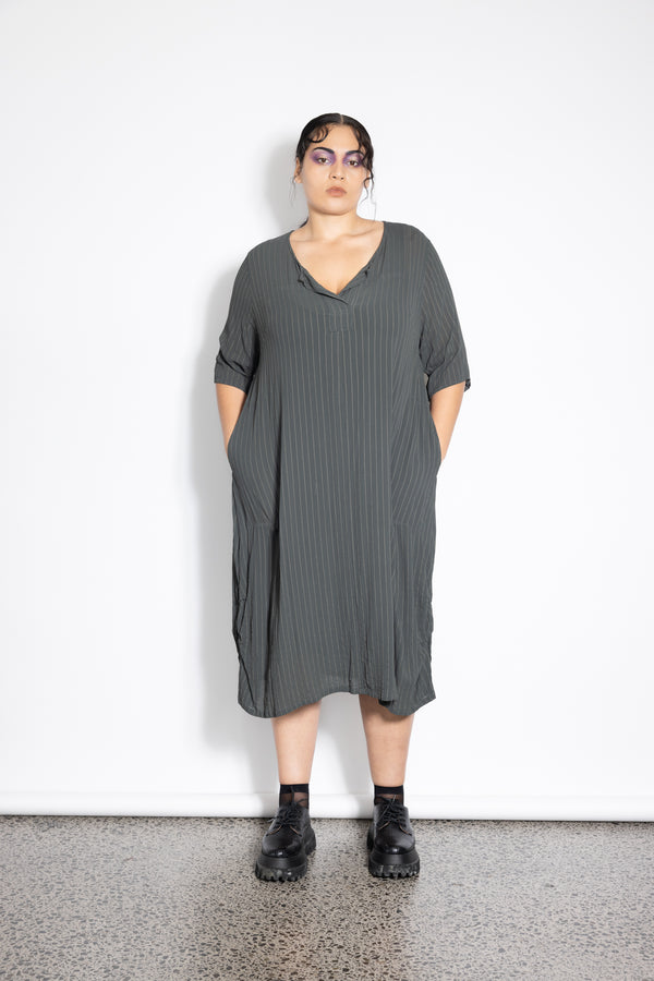 Delaney Dress - Moss - Lost and Led Astray